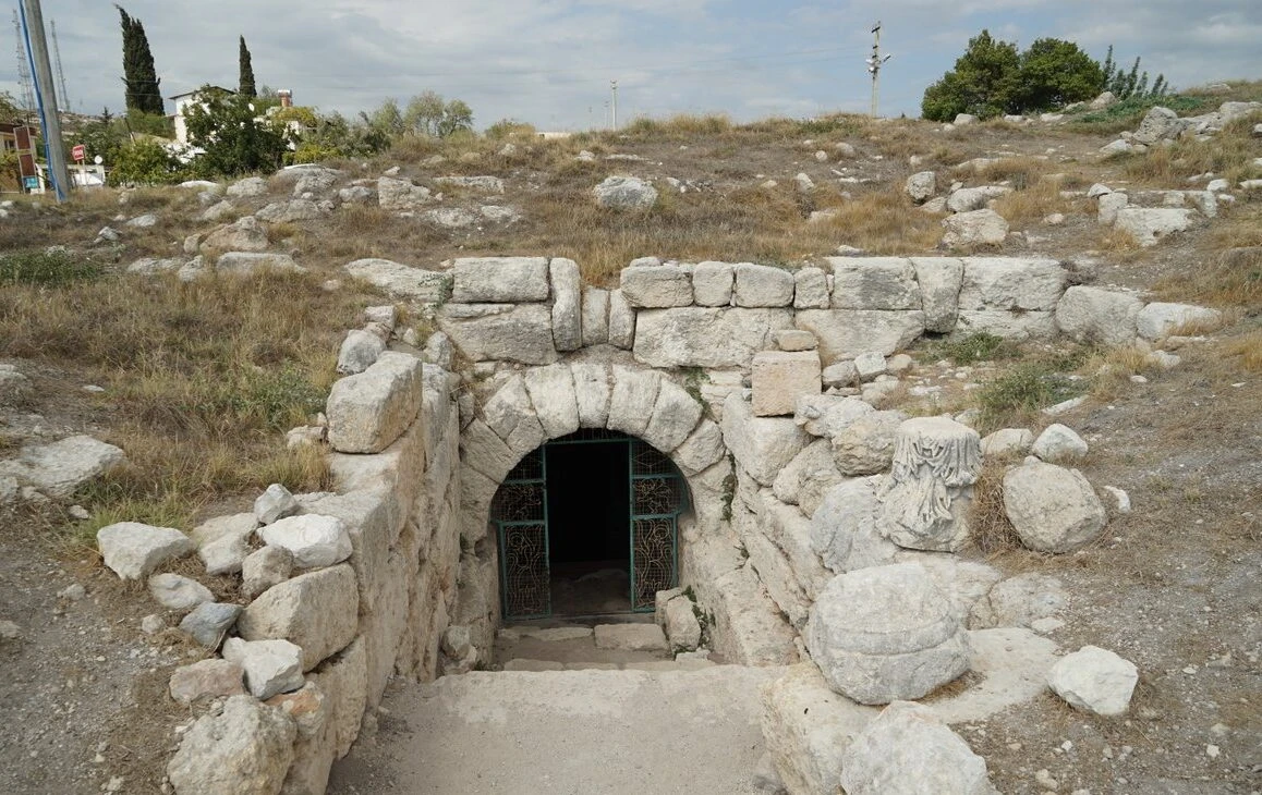 Mysterious saint of Türkiye: Saint Thecla and her miraculous escape ...