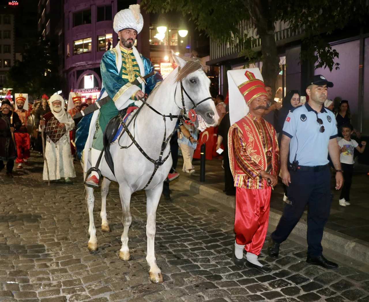 Sultan Mehmed II honored on 563rd anniversary of Trabzon's conquest ...