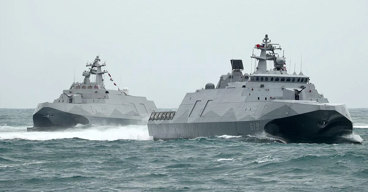 China flexing its military muscle once again over Taiwan Strait ...