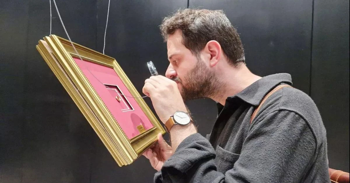 Turkish micro-artist shrinks canvases for miniature Ottoman sultan ...