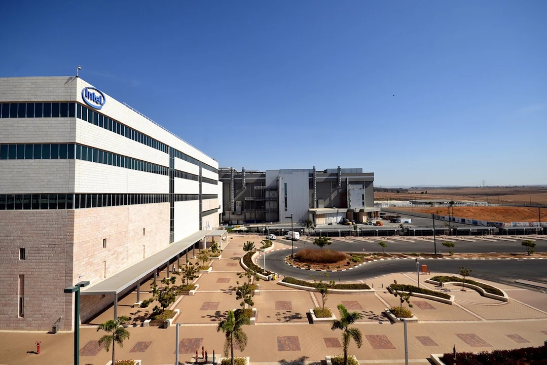 Intel suspends planned $15B expansion of Israeli chip plant - Türkiye Today
