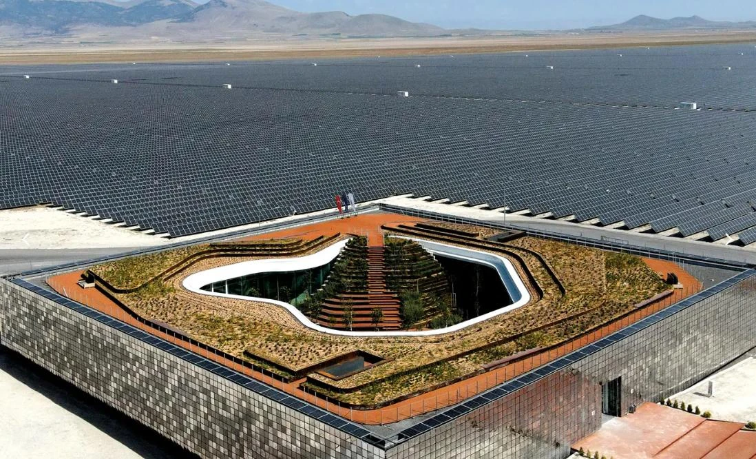 Transformative solar power plant in Türkiye reduces carbon emissions ...