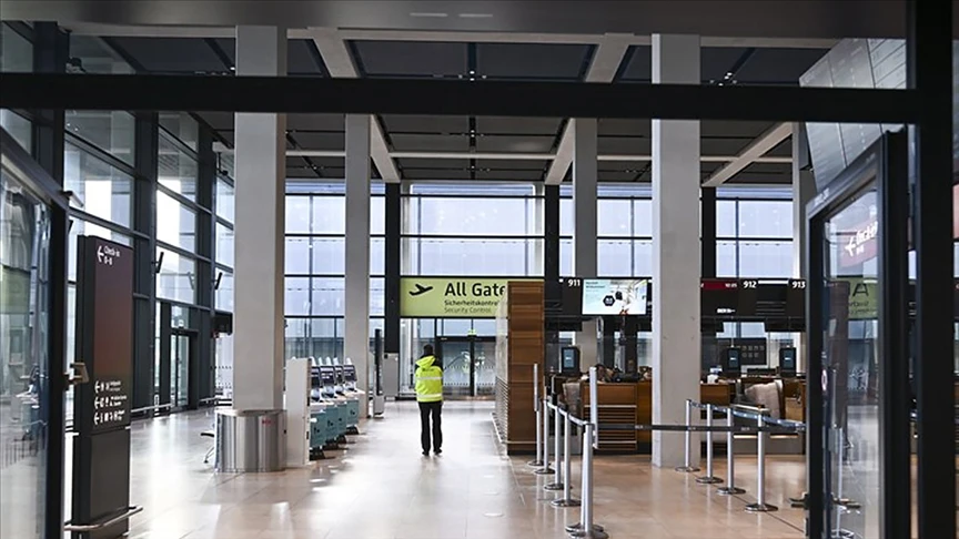Climate activists ground over 100 flights at Frankfurt airport in ...