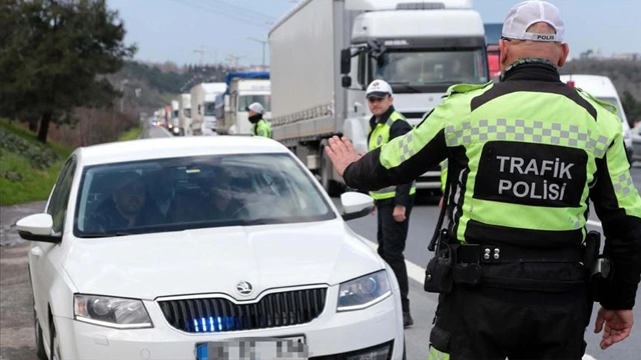 Türkiye to increase penalties for unlicensed firearms, emergency light ...