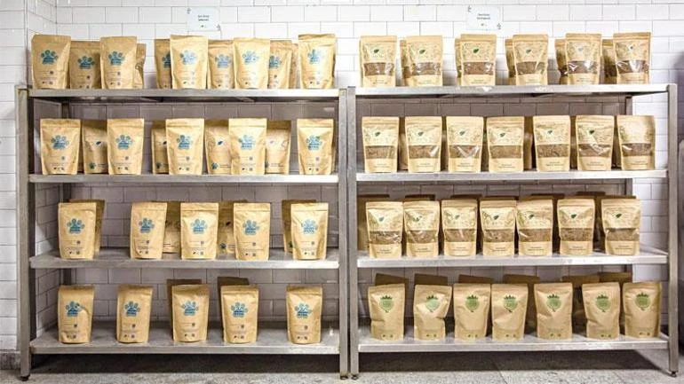 Turkish restaurant group transforms food waste into free pet food ...