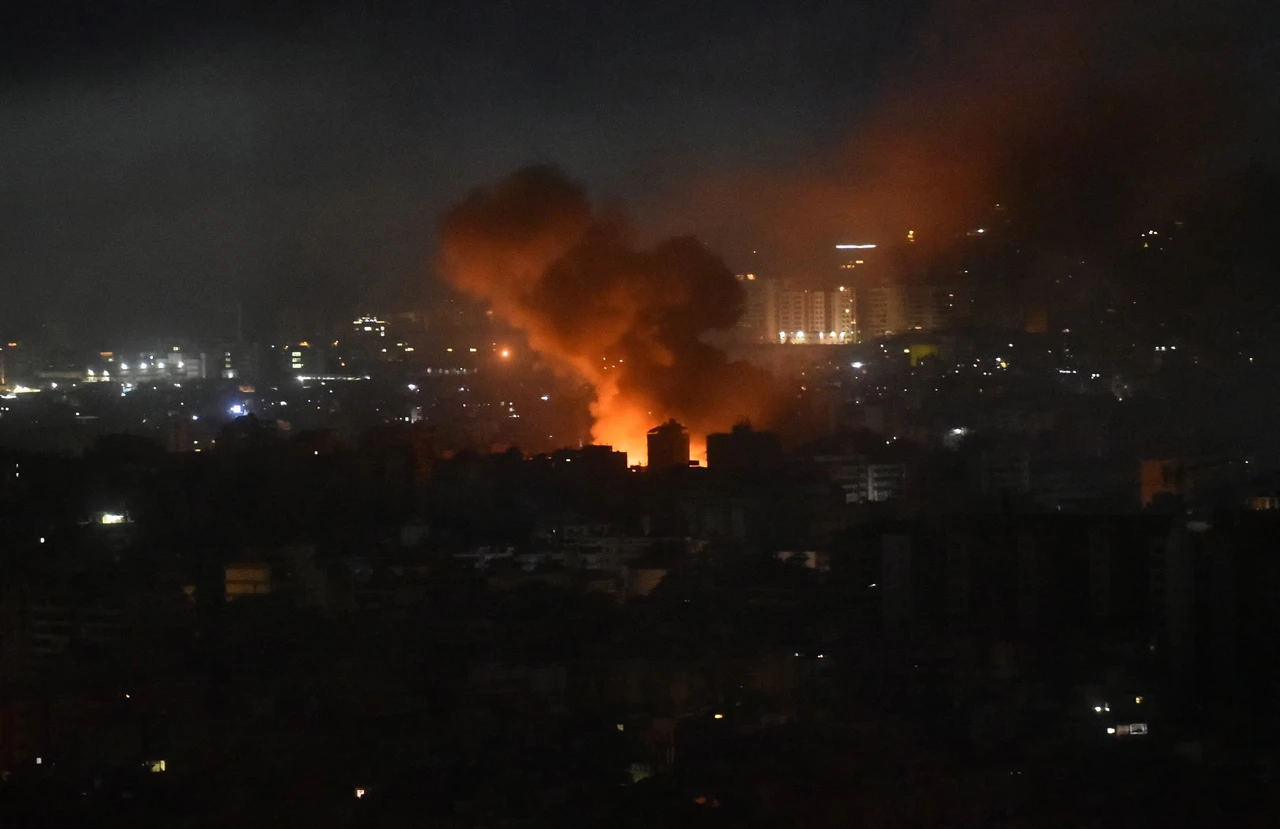 Israeli strikes hit Beirut's Bachoura, close to Lebanese PM’s palace ...