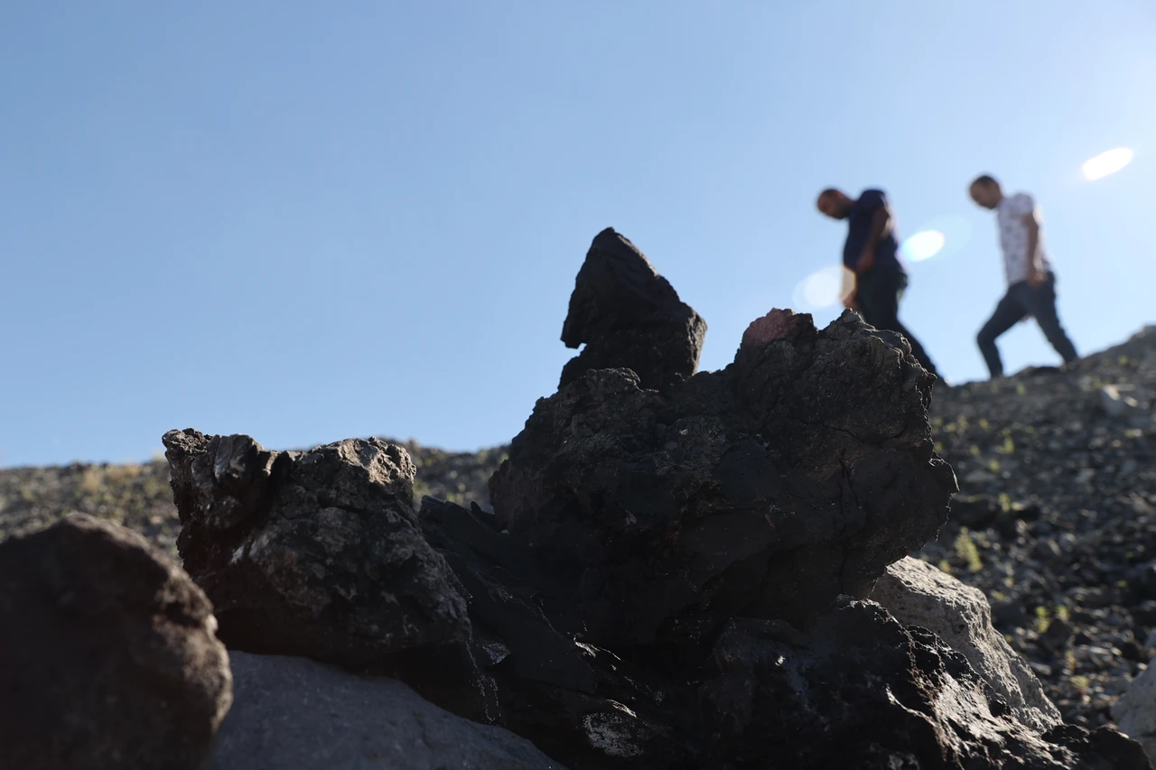 Discovering hidden volcanoes: 19 calderas identified in Cappadocia ...