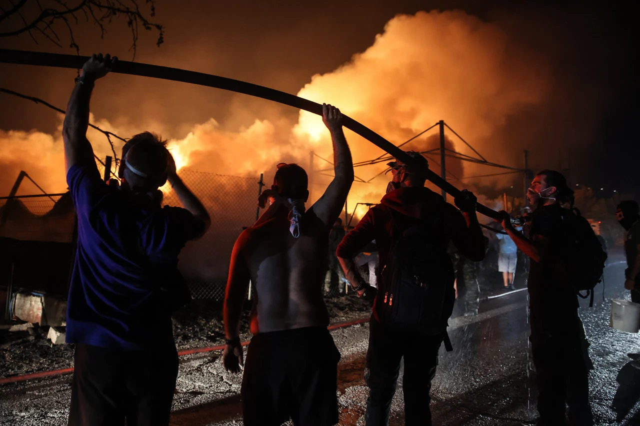 Can Acropolis survive Athens' raging wildfires? - Türkiye Today