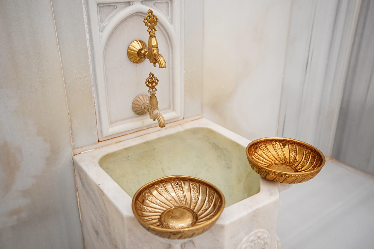 Reviving rituals: How Turkish hammams are captivating new generation ...