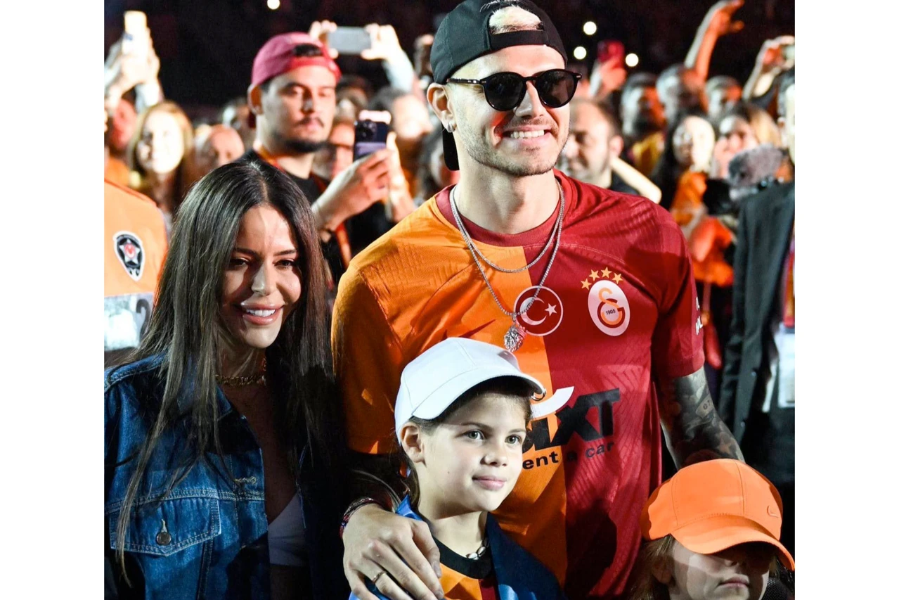 Mauro Icardi and Turkish singer Simge spark dating rumors as Nara ...