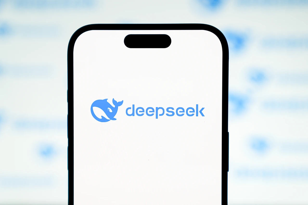 Taiwan bans use of Chinese AI chatbot DeepSeek over security concerns ...