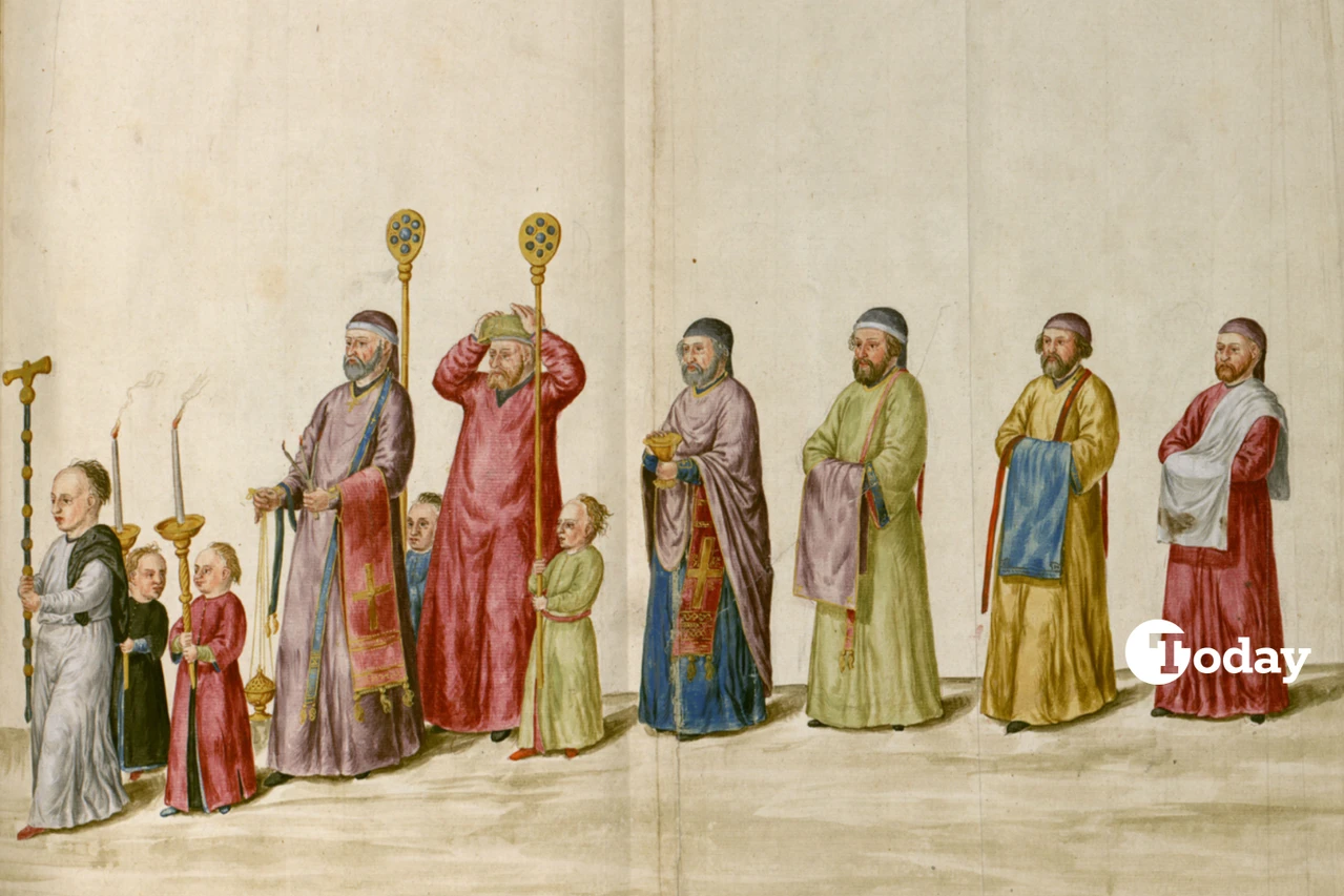 Echoes of Ottoman Empire: Ayse Gulnev Osmanoglu on family, history and ...