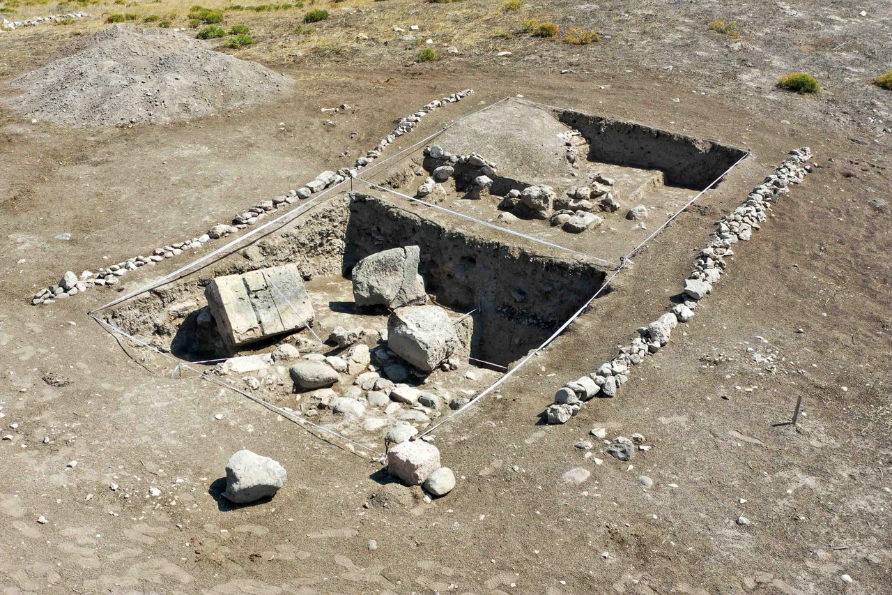 Archeologists reveal ancient Christian history at Türkiye's Lystra ...