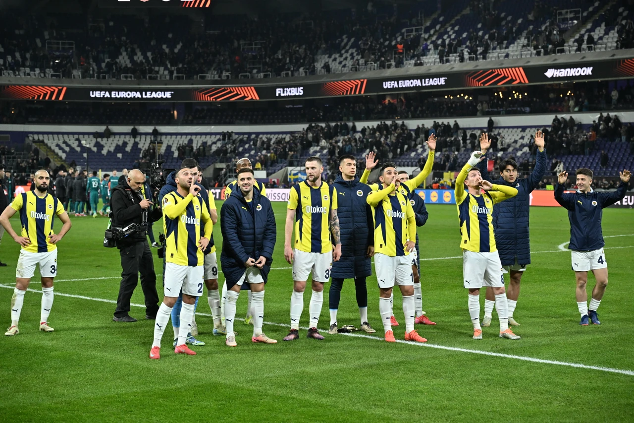 Fenerbahce to face Rangers in UEFA Europa League Round of 16 - Türkiye ...