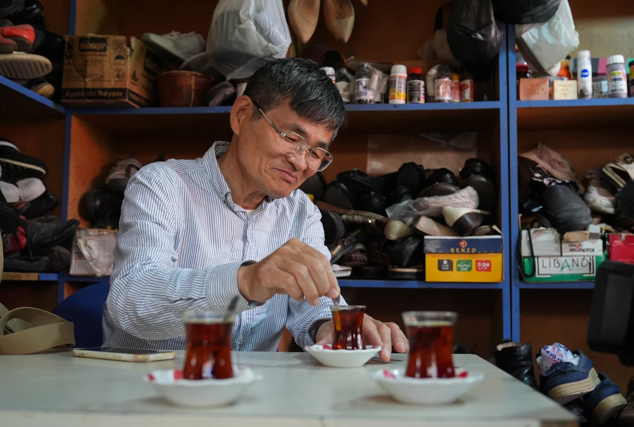 Turkish tea and friendship transform Japanese man's life - Türkiye Today