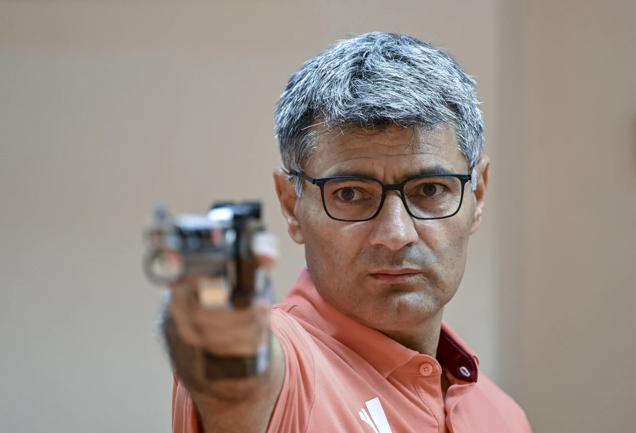 Yusuf Dikec returns to Türkiye as Olympic silver medalist, national ...