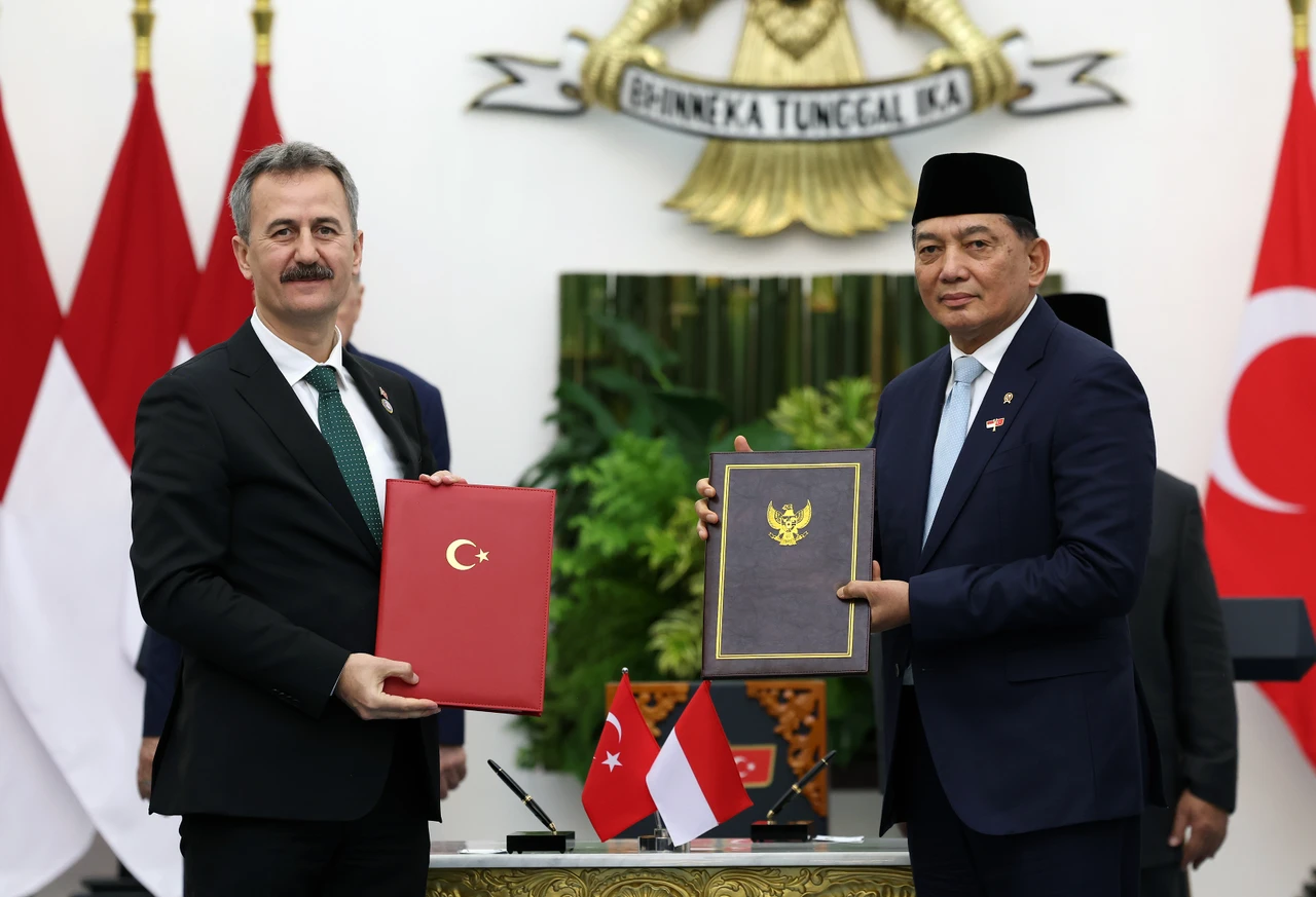 Türkiye, Indonesia sign 13 agreements to strengthen bilateral ...