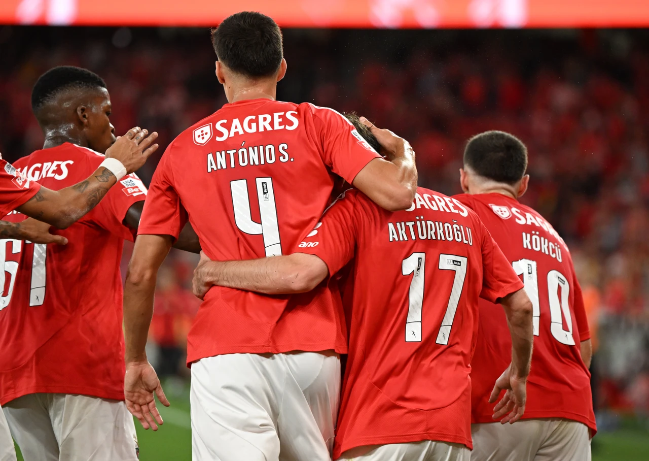 Turkish stars Akturkoglu, Kokcu deliver 2-1 win for Benfica against ...