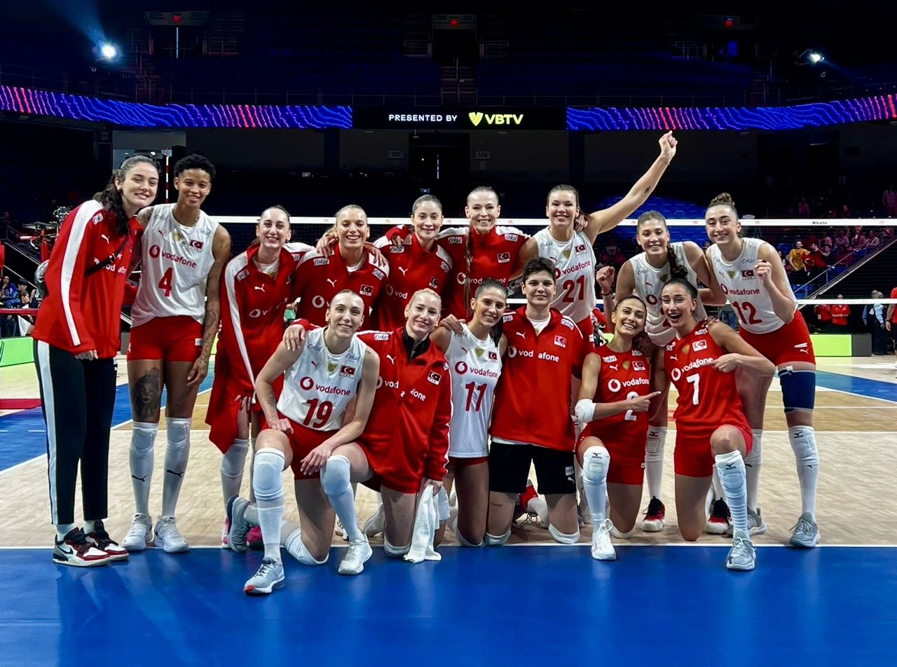 Turkish national women's volleyball team eyes Olympic glory - Türkiye Today