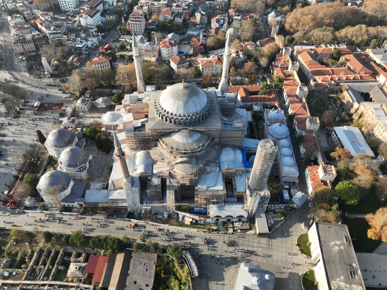 Hagia Sophia’s facade to be freed from non-original plaster in bold ...