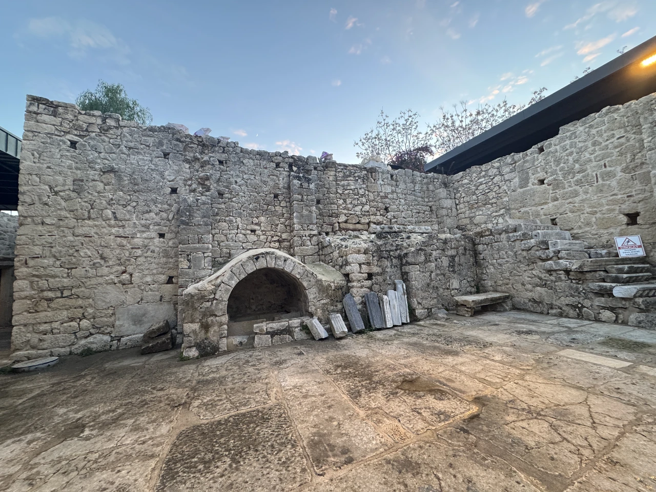 Could sarcophagus in Türkiye's Antalya hold remains of St. Nicholas ...