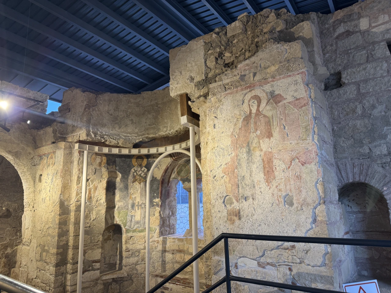 Could sarcophagus in Türkiye's Antalya hold remains of St. Nicholas ...
