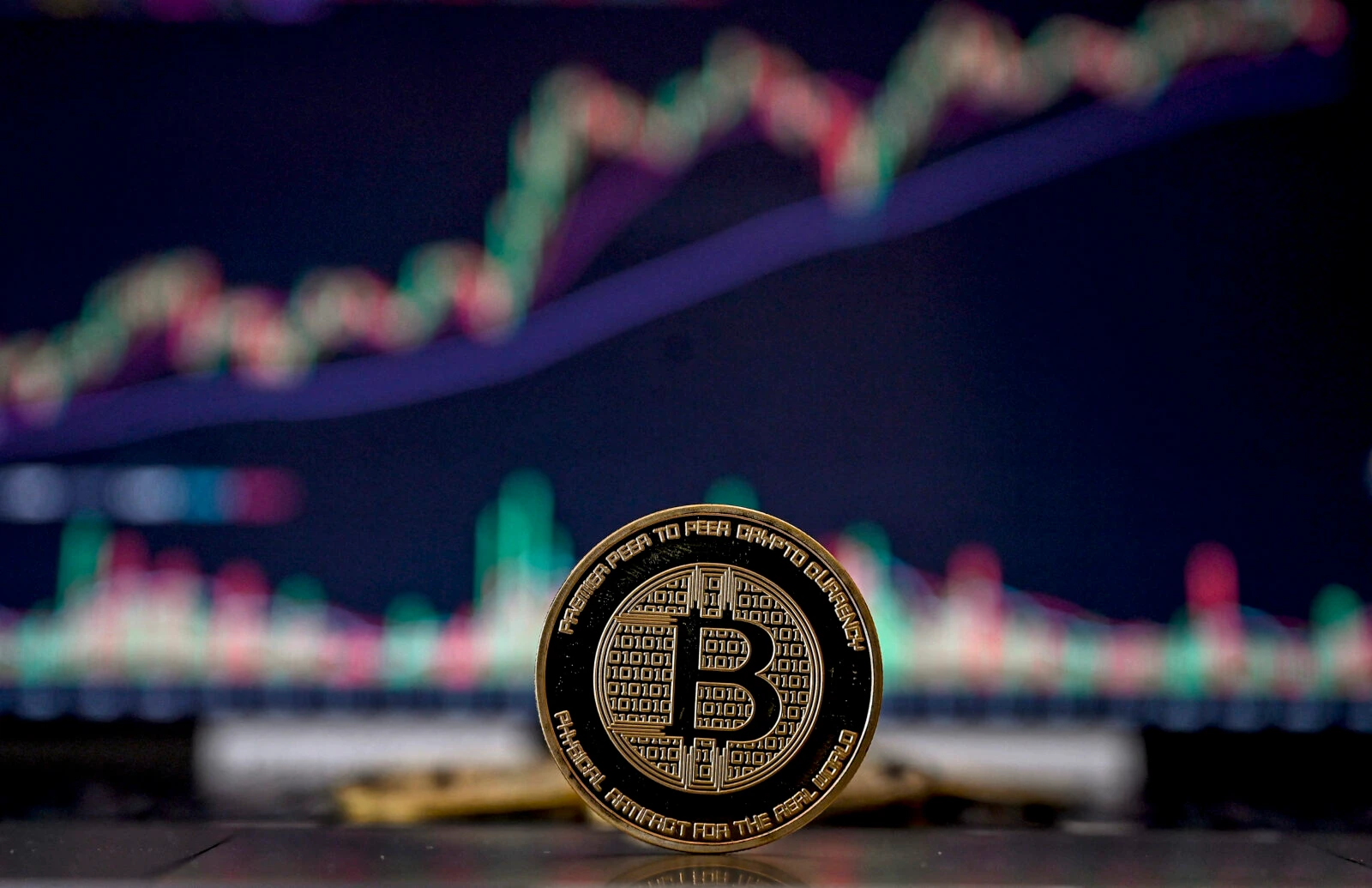 BlackRock CEO Fink's target for Bitcoin makes waves at Davos - Türkiye ...