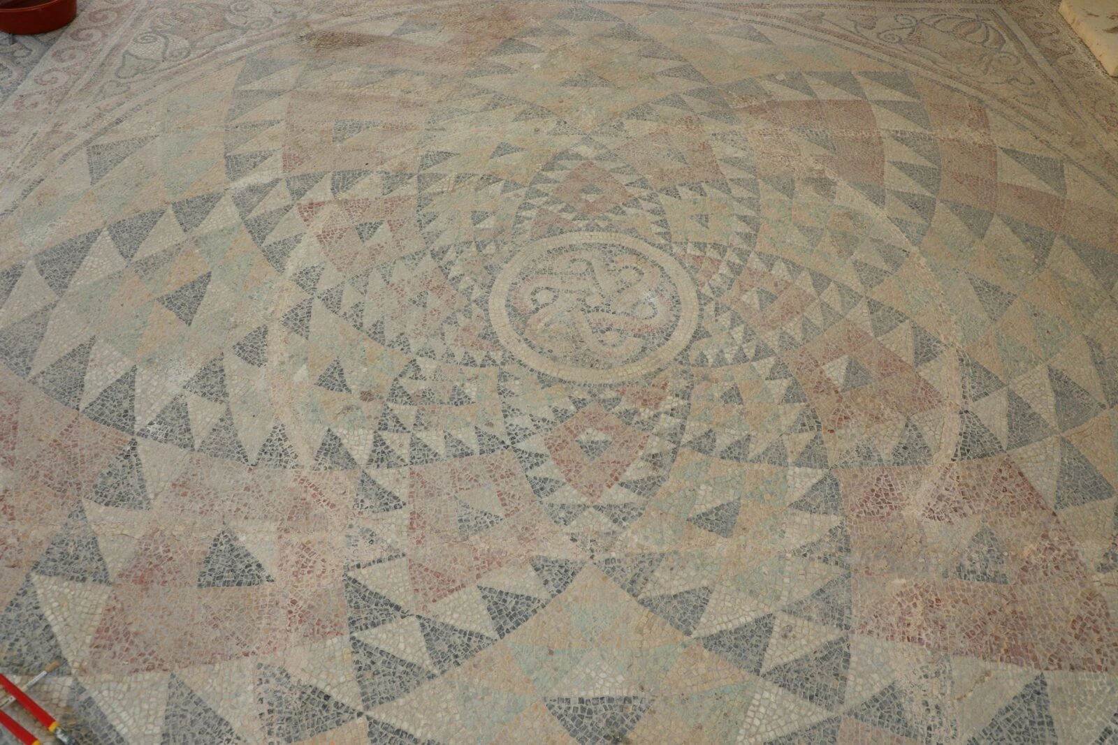 Ancient city of Myrleia's mosaics revived in Türkiye - Türkiye Today