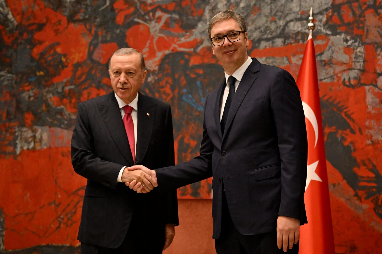 Erdogan, Vucic discuss stronger ties during phone call - Türkiye Today