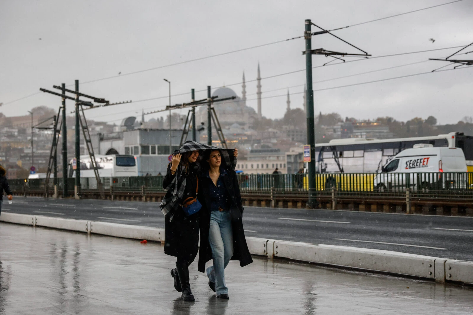 Weather warning for Türkiye: 8 provinces on alert for heavy rain ...