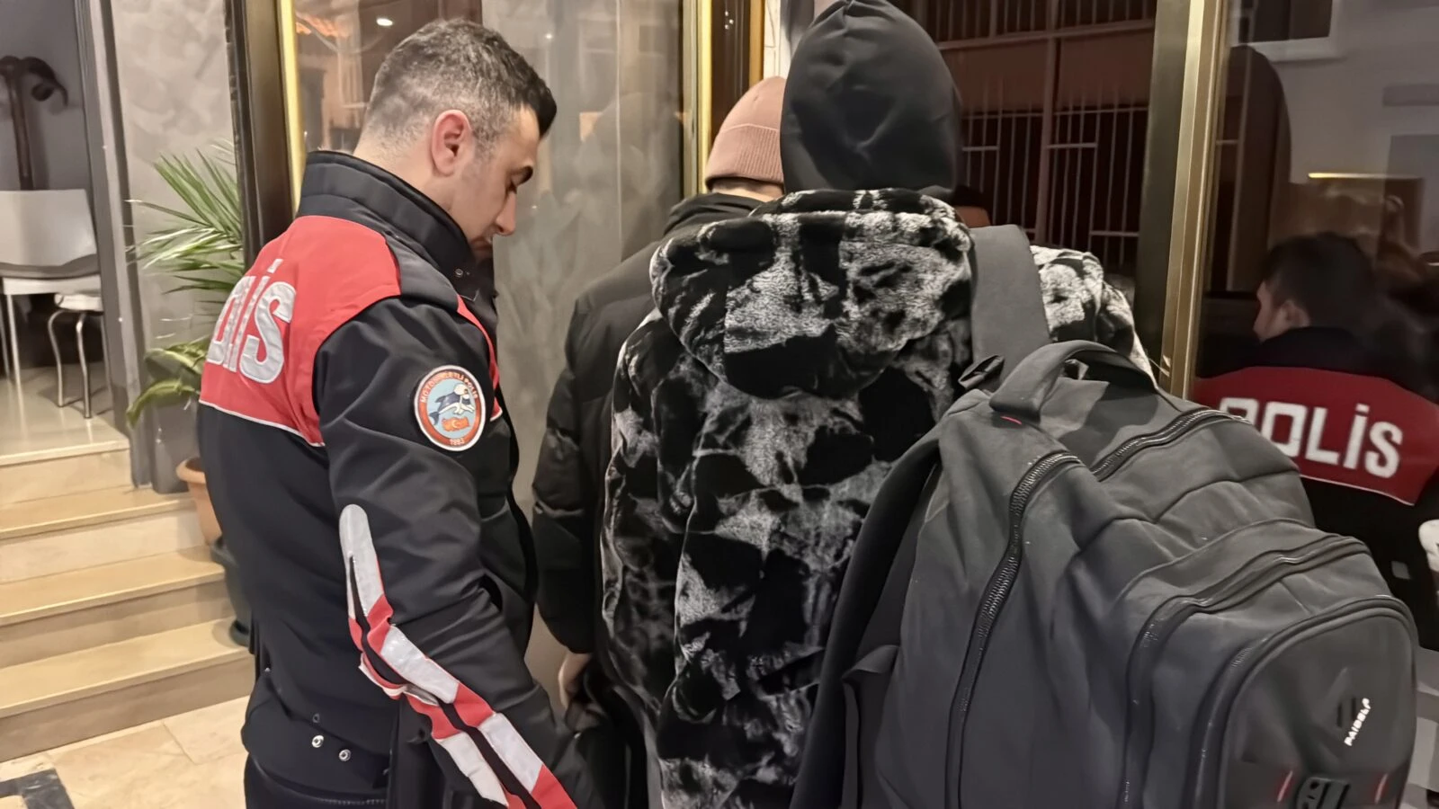 15 irregular migrants caught in Türkiye's Edirne - Türkiye Today