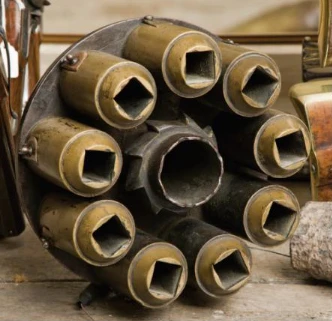 Puckle gun: Failed British 1718 machine gun attempt, designed to kill ...