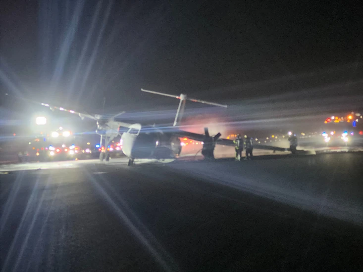 Plane with broken landing gear makes emergency landing at Halifax ...