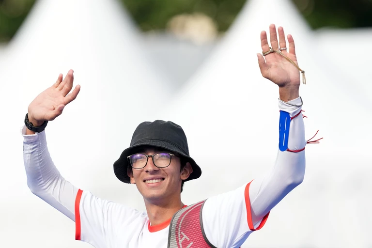 Turkish archer Mete Gazoz's epic comeback at Paris 2024 Olympics ...