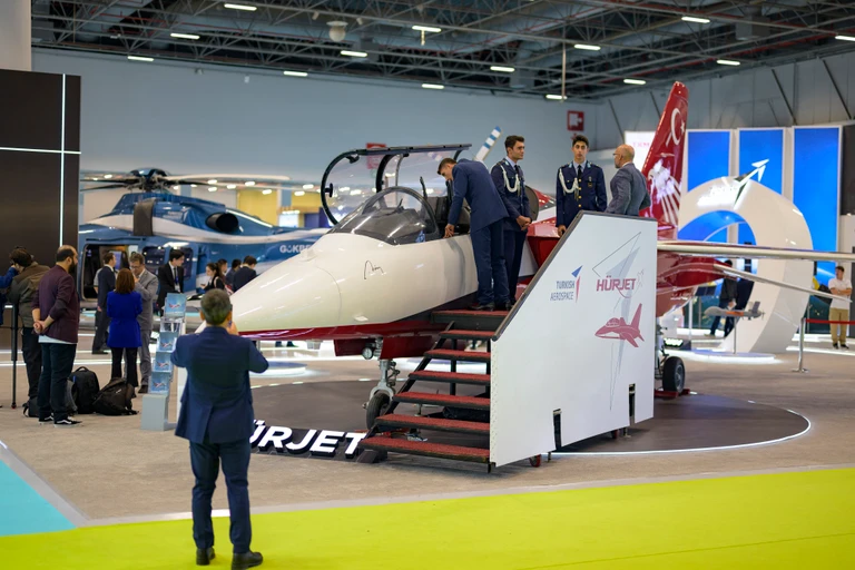 Türkiye's Hurkus-2 training aircraft enters serial production with 2025 ...