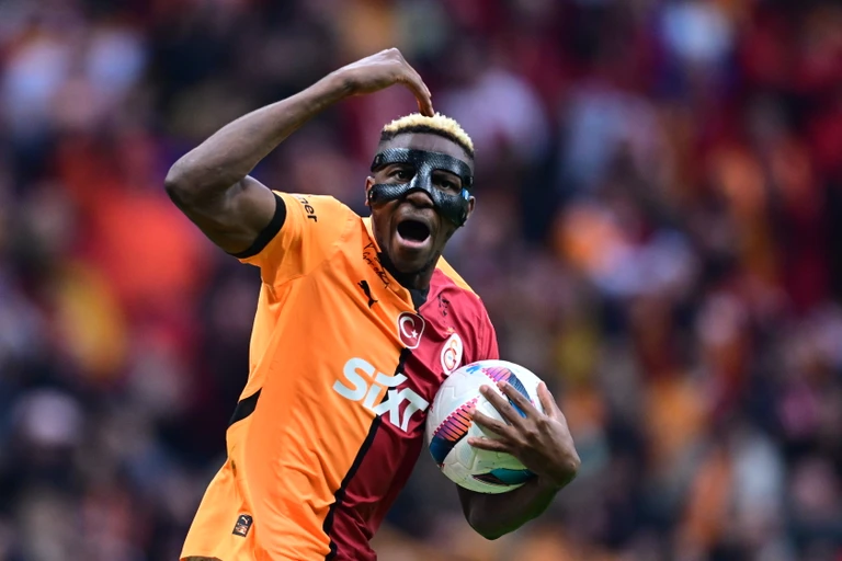 Victor Osimhen breaks 10-year record, leads Galatasaray to victory over ...