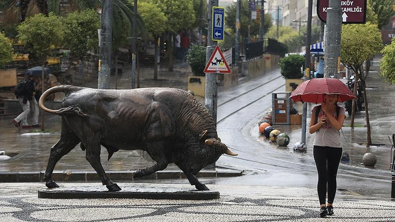 All you need to know about Kadikoy's Bull Statue in Istanbul - Türkiye ...