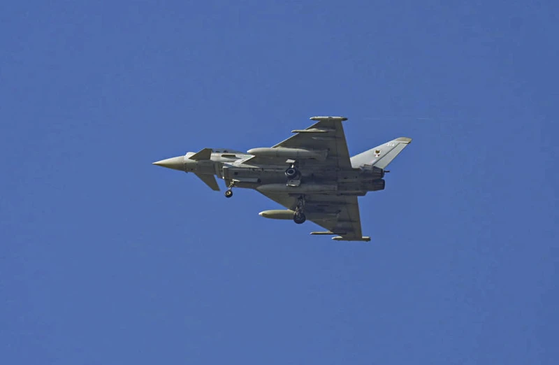 Türkiye to acquire 40 Eurofighter Typhoon jets in 2 phases, report ...
