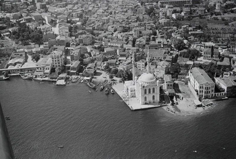 How did Istanbul's population grow so rapidly, who migrated to the city ...