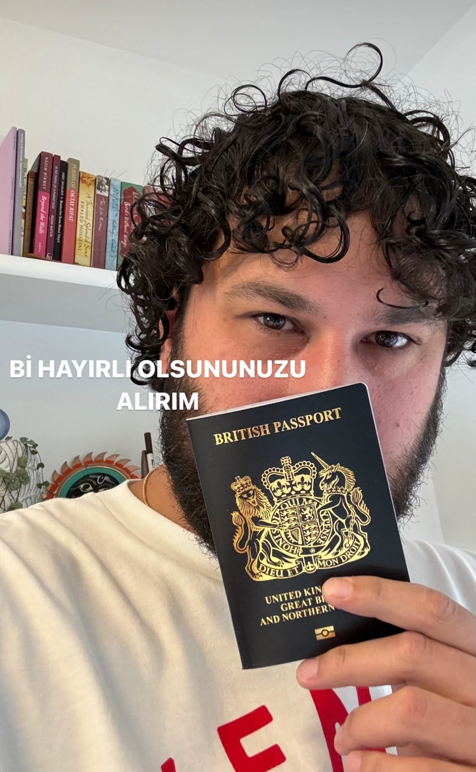 New wave of Turkish influencers join brain drain as staying in Türkiye gets harder - Türkiye Today
