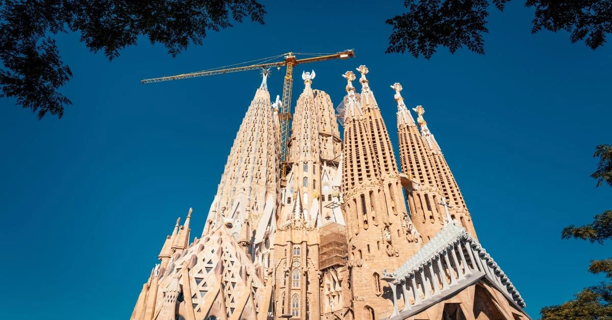 Completion date for Barcelona's Sagrada Familia set for 2026 - Türkiye ...